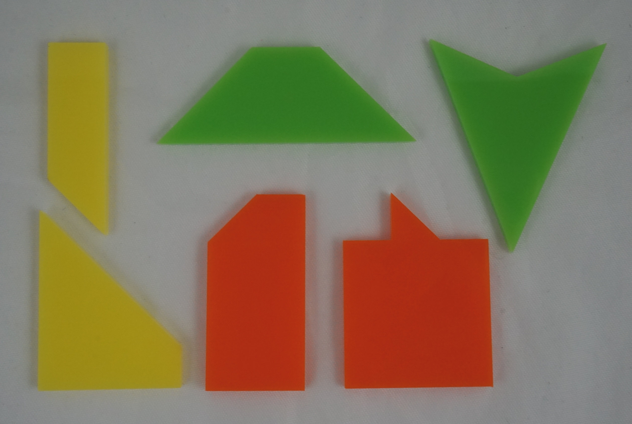 Khuong An Nguyen - Plastic Puzzles