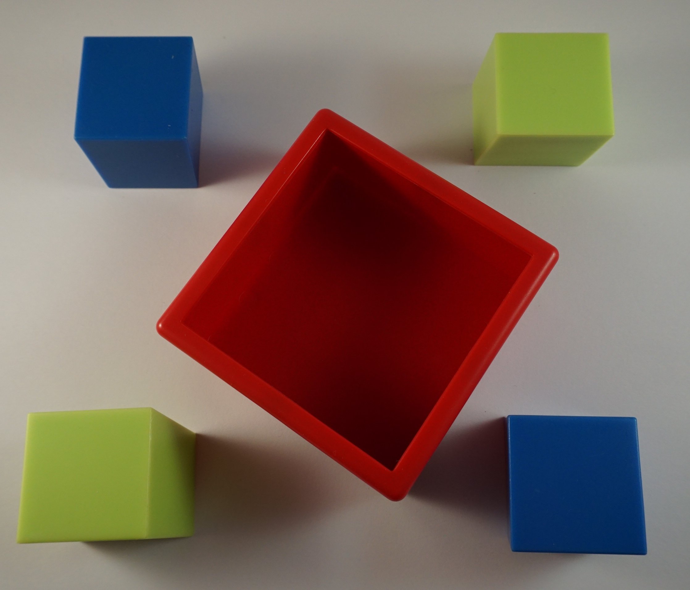 Khuong An Nguyen - Plastic Puzzles