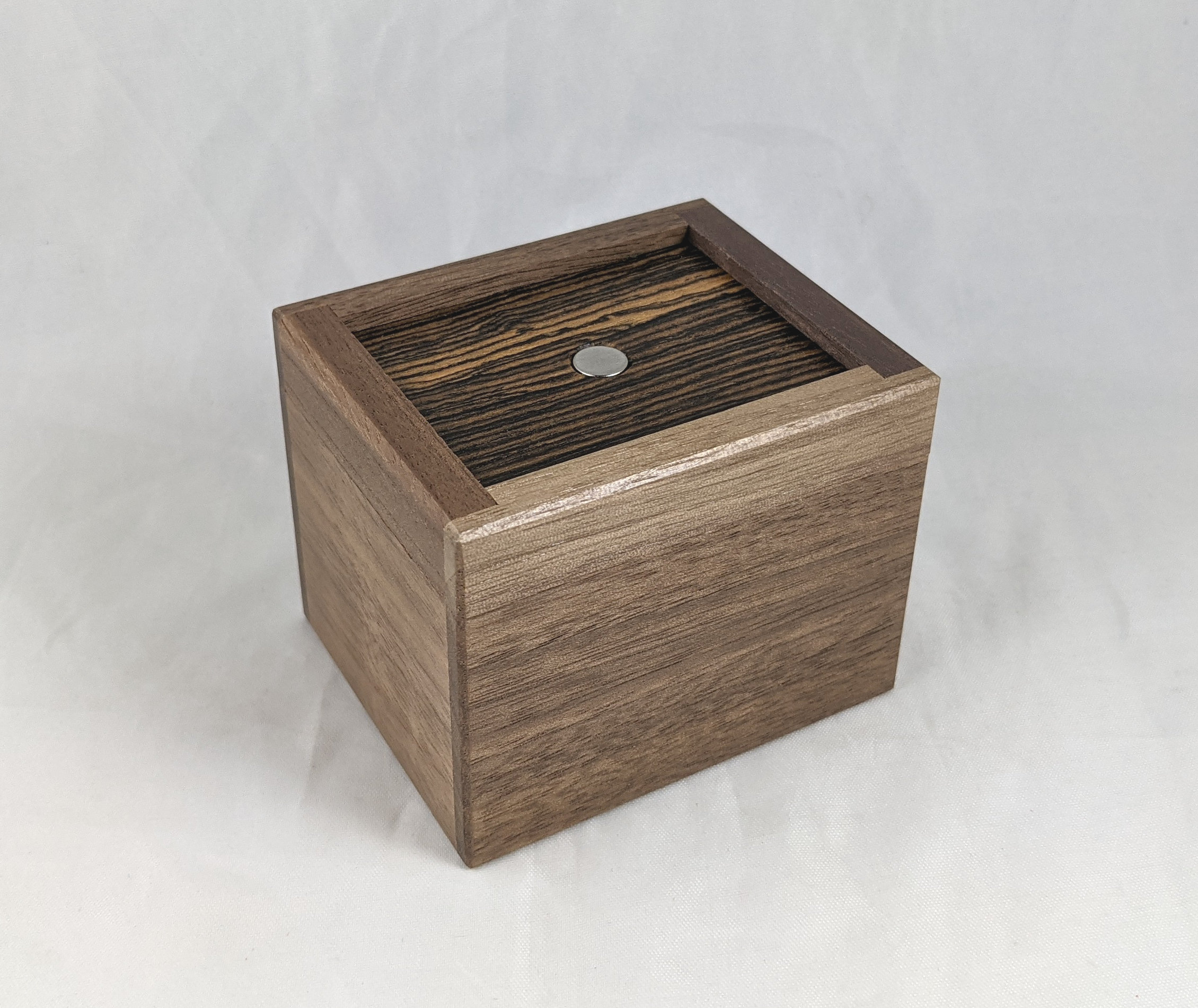 Khuong An Nguyen - Wooden Puzzles