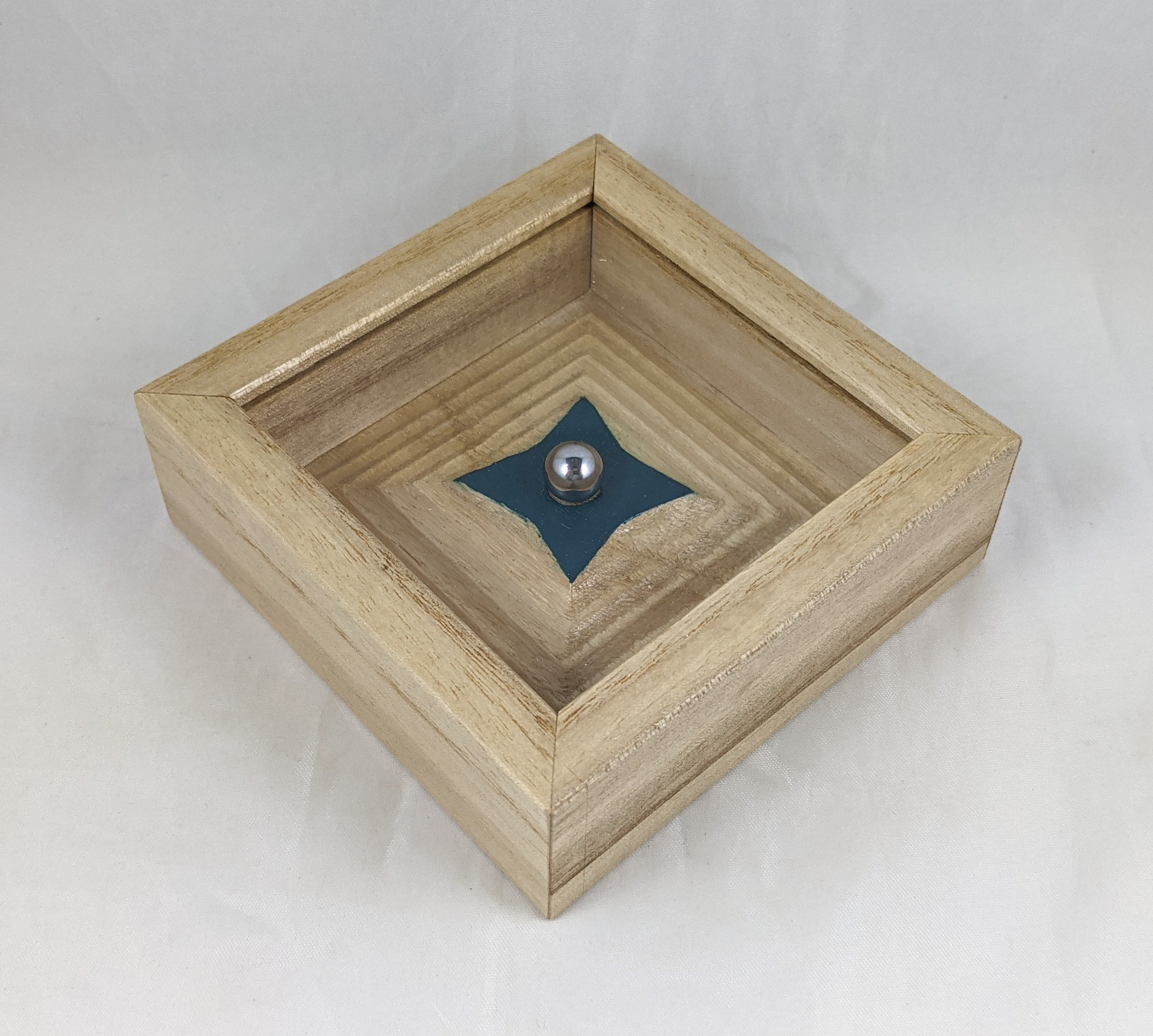 Khuong An Nguyen - Wooden Puzzles