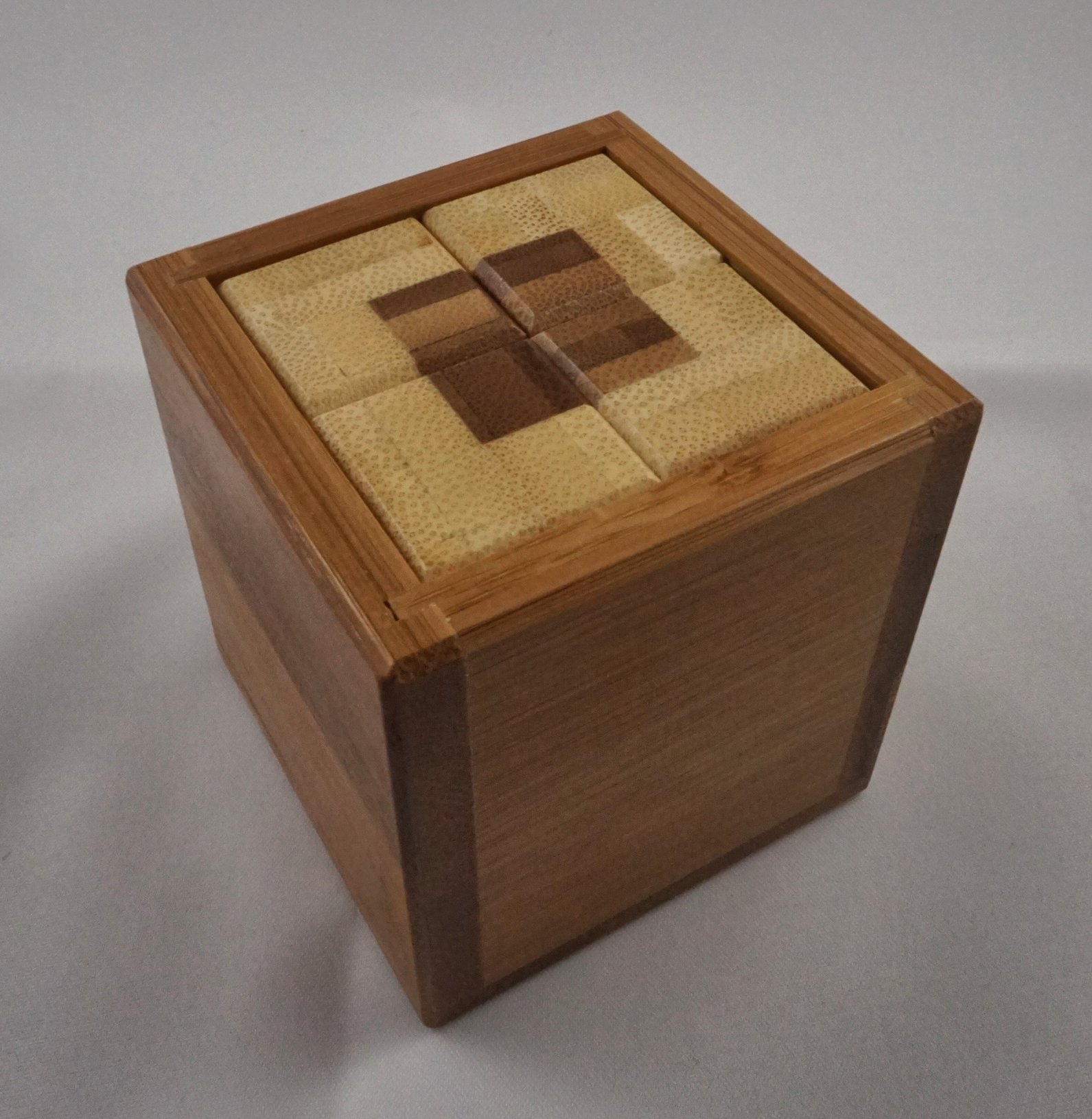 Khuong An Nguyen - Wooden Puzzles